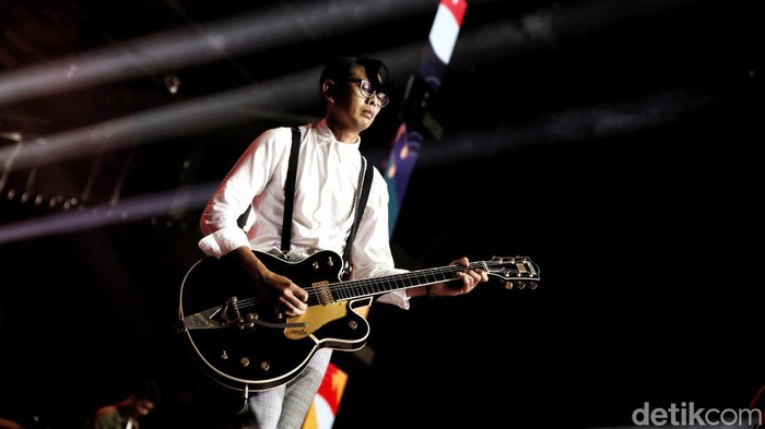 Mocca Tampil Apik di Allo Bank Fest, Bikin Penonton Terkesima