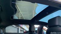 Perbedaan Sunroof, Moonroof, dan Panoramic Roof, Serupa Tapi Tak Sama!
