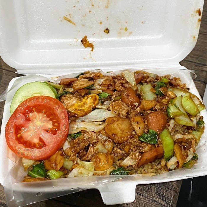 20 Nasi Goreng Gila Komplet Rp 20 Ribuan Ada di Sini!