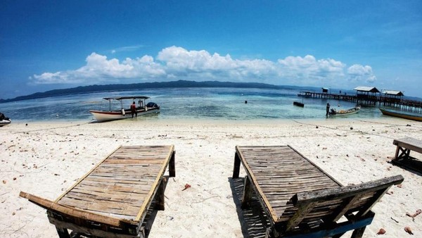 Potret Arborek, Desa Wisata Cantik dan Bersih di Papua Barat