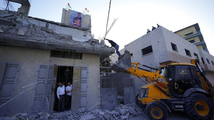 Bummm... Israel Hancurkan Rumah Milisi Palestina di Tepi Barat Bummm... Israel Hancurkan Rumah Milisi Palestina di Tepi Barat