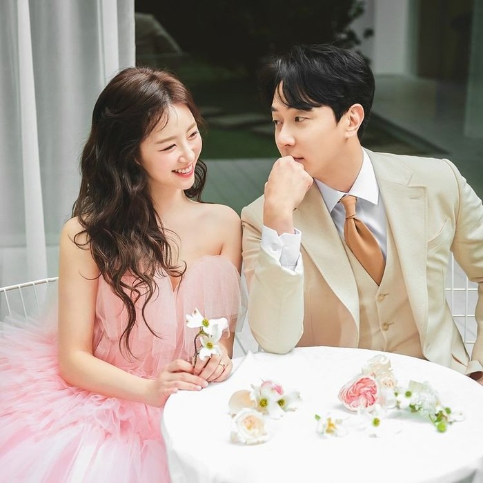 Romantisnya Foto Pre-Wedding Andy Shinhwa dan Lee Eun Joo