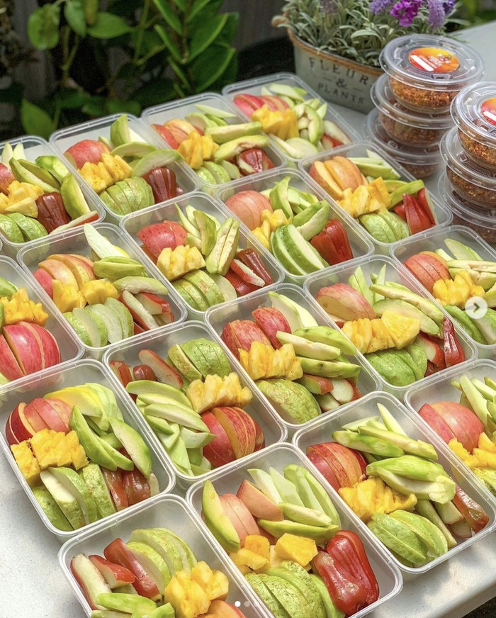 Asam Segar! 20 Rujak Buah Enak Ada di Sini