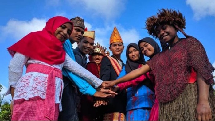 Keragaman Indonesia di SMK Bakti Karya Parigi Pangandaran Keragaman Indonesia di SMK Bakti Karya Parigi Pangandaran