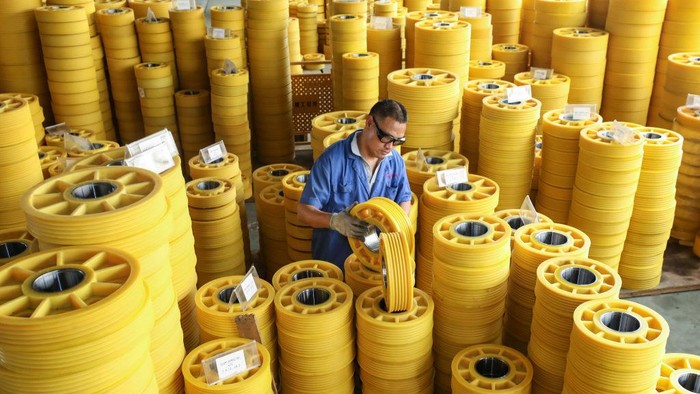 Begini Nih Cara Bikin Roda Penggerak Elevator di China