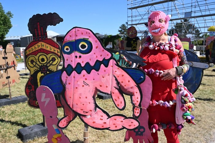 Taring Padi Asal Yogyakarta Berjaya di Kassel