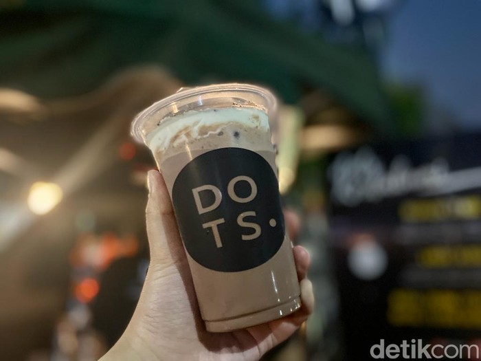 Dots Green Tea, Minuman Kekinian yang jadi Favorit di Karawang