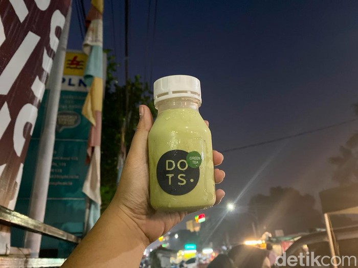 Dots Green Tea, Minuman Kekinian yang jadi Favorit di Karawang