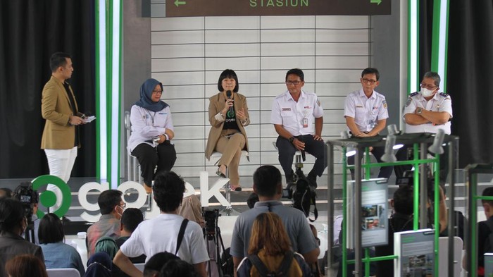 Praktisnya Pesan Tiket KRL lewat Aplikasi GoTransit