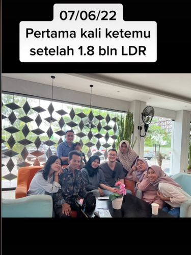 Viral Kisah Wanita Lombok Dinikahi Bule Inggris Sehari Setelah Bertemu Viral Kisah Wanita Lombok Dinikahi Bule Inggris Sehari Setelah Bertemu