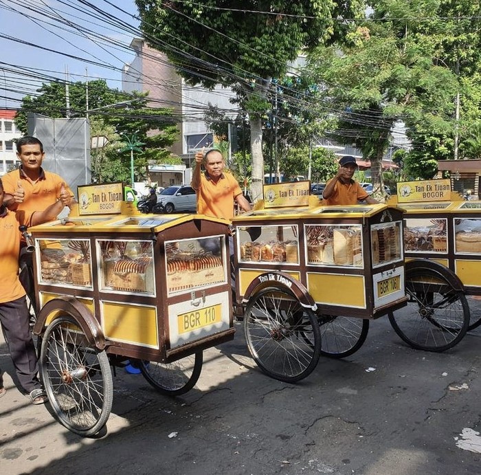 Bertahan Lintas Generasi, Ini 10 Toko Roti Legendaris di Indonesia Bertahan Lintas Generasi, Ini 10 Toko Roti Legendaris di Indonesia