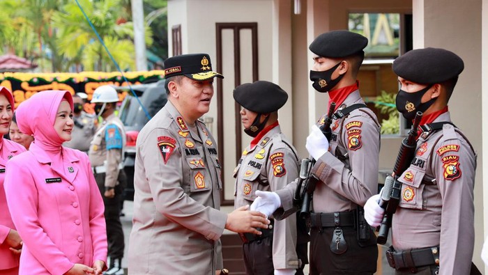 Kapolda Riau Kunjungi Makodim Inhil Kapolda Riau Kunjungi Makodim Inhil