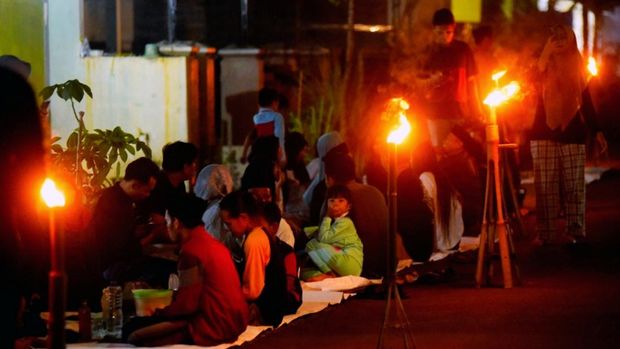 Ritual Tumpeng Sewu, Selamatan Desa Santap Kuliner Pecel Pitik Ritual Tumpeng Sewu, Selamatan Desa Santap Kuliner Pecel Pitik