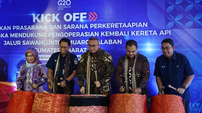 Jalur KA Sawahlunto-Muaro Kalaban Akan Dioperasikan Lagi Jalur KA Sawahlunto-Muaro Kalaban Akan Dioperasikan Lagi