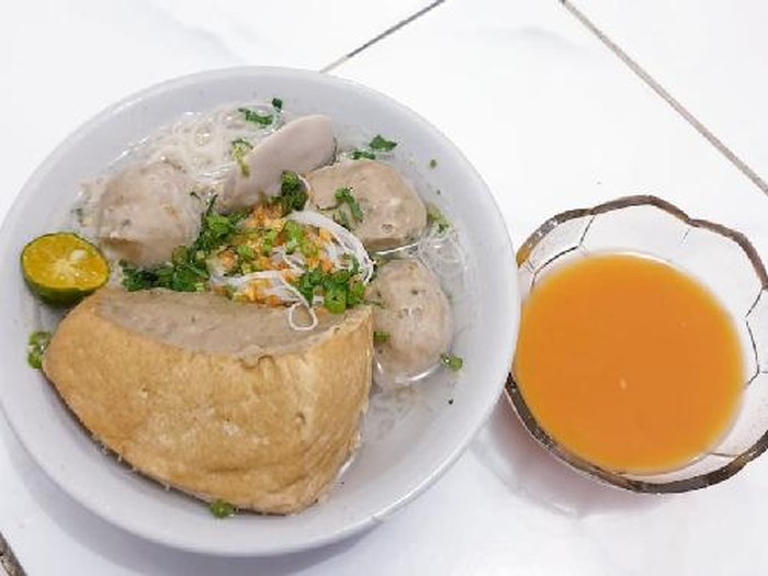 Mantul! 20 Bakso Gepeng Berkuah Segar Ada di Sini