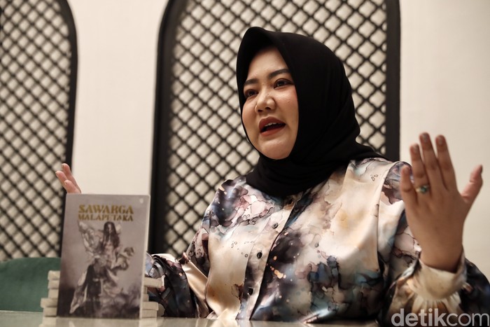 Samex Mengintai Risa Saraswati