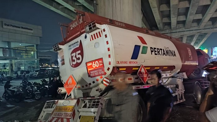 Minta Maaf, Ini Pernyataan Lengkap Pertamina soal Kecelakaan Truk ... Minta Maaf, Ini Pernyataan Lengkap Pertamina soal Kecelakaan Truk ...