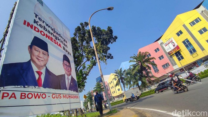 Ini Baliho Prabowo-Cak Imin di Tangsel, Udah Fix Duet Nih? Ini Baliho Prabowo-Cak Imin di Tangsel, Udah Fix Duet Nih?