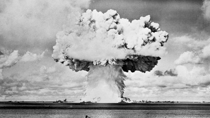 Sederat Foto Awan Jamur Raksasa dari Ledakan Nuklir, Bikin Ngeri