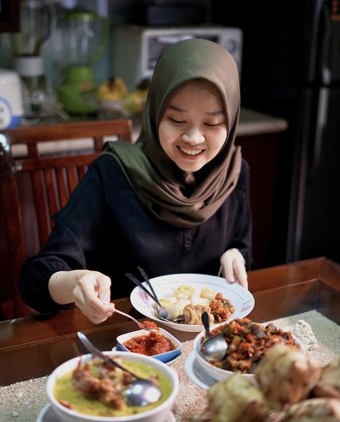 Alca Octaviani, Istri Bintang Emon yang Doyan Ngemil Dessert