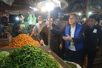 Stok Migor Curah di Surabaya Berlebih, Mendag: Harga Cenderung Turun