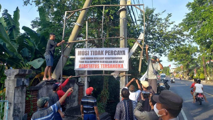 Jadi Tersangka Pemalsuan, Warga Desak Kelian Adat Kubutambahan Mundur Jadi Tersangka Pemalsuan, Warga Desak Kelian Adat Kubutambahan Mundur