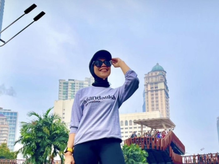 10 Gaya Camat yang Dicopot gegara Ngonten Ala Citayam Fashion Week 10 Gaya Camat yang Dicopot gegara Ngonten Ala Citayam Fashion Week