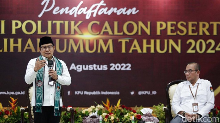 Momen Prabowo-Cak Imin Daftar Pemilu Bareng ke KPU
