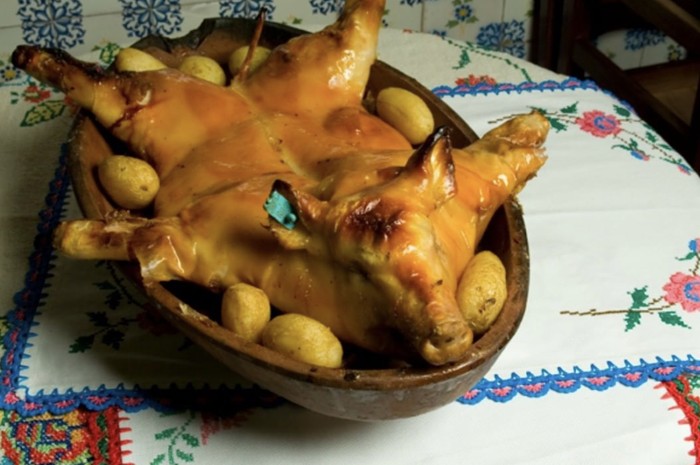 Babi Muda Panggang, Menu Restoran Tertua di Dunia Berusia 297 Tahun!