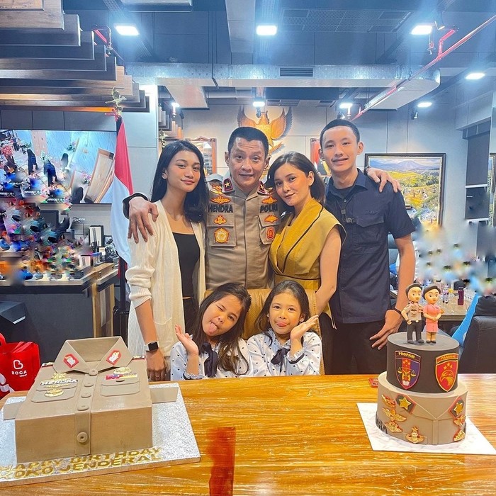 Intip Gaya Kuliner Seali Syah, Istri Brigjen Hendra Kurniawan