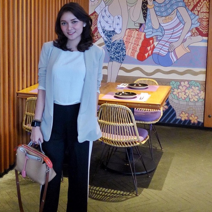 Intip Gaya Kuliner Seali Syah, Istri Brigjen Hendra Kurniawan