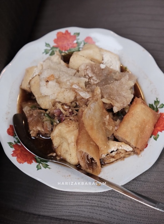 Pedas Nampol! 20 Tahu Gejrot Rp 10 Ribuan Ada di Sini!