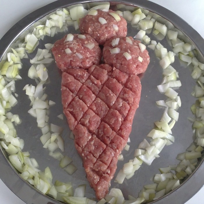 10 Kreasi Daging Cincang Bentuk Unik, dari Tikus hingga Kuda