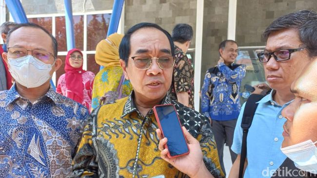 Fakta Viralnya Mahasiswa di Unhas yang Diusir Dosen karena Mengaku ... Fakta Viralnya Mahasiswa di Unhas yang Diusir Dosen karena Mengaku ...