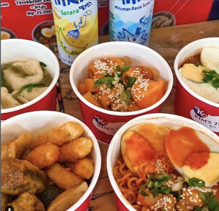 Daebak! Topokki Rp 10 ribuan Ada di Sini