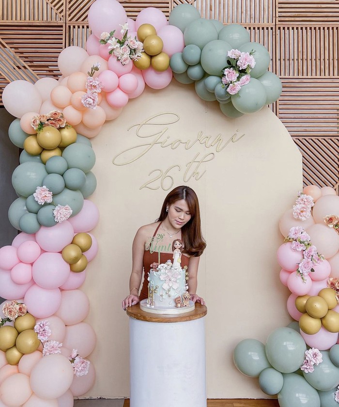 Chen Giovani, Calon Mantu Hotman Paris yang Lulusan Sekolah Masak Ternama