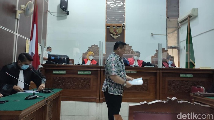 Irjen Napoleon Minta Dibebaskan di Kasus Aniaya M Kace Irjen Napoleon Minta Dibebaskan di Kasus Aniaya M Kace