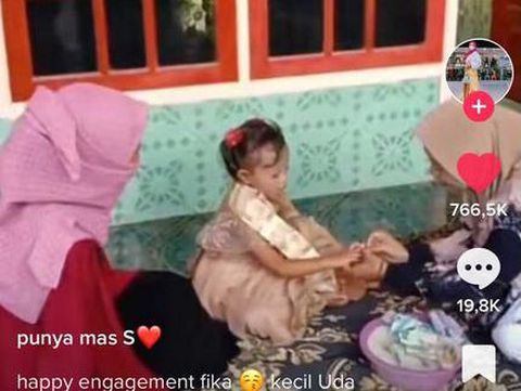 Viral Momen Bocah 4 Tahun Jalani Acara Tunangan, Bikin Warganet Bingung
