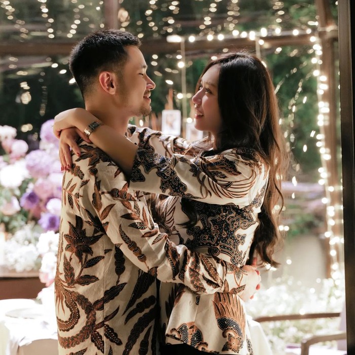 10 Momen Romantis Jess No Limit dan Sisca Kohl Saat Lamaran dan Dinner ... 10 Momen Romantis Jess No Limit dan Sisca Kohl Saat Lamaran dan Dinner ...