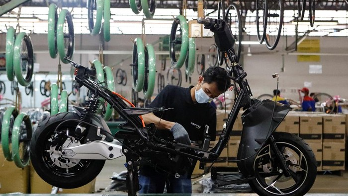 Melihat Perakitan Motor Listrik United E-Motor di Bogor