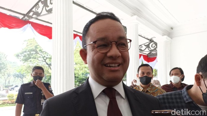 Anies Izinkan Warga Bangun Rumah Tinggal hingga 4 Lantai di Jakarta Anies Izinkan Warga Bangun Rumah Tinggal hingga 4 Lantai di Jakarta