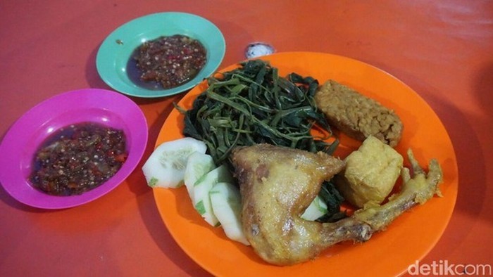 Pedas Mantap! 20 Pecel Lele & Ayam Rp 20 Ribuan Ada di Sini