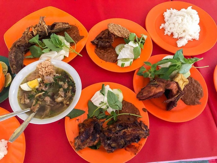 Pedas Mantap! 20 Pecel Lele & Ayam Rp 20 Ribuan Ada di Sini