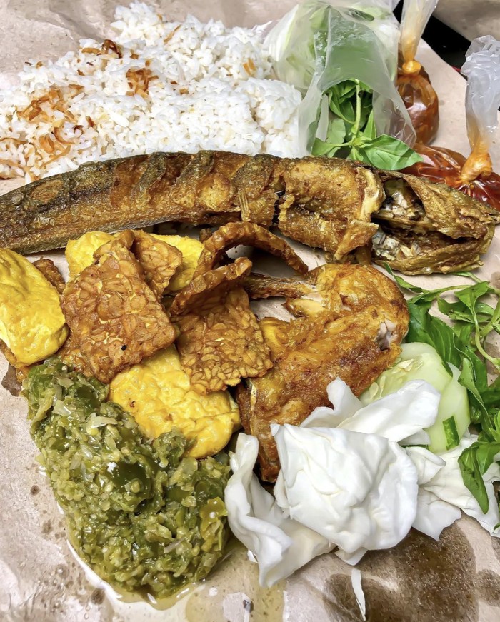 Pedas Mantap! 20 Pecel Lele & Ayam Rp 20 Ribuan Ada di Sini
