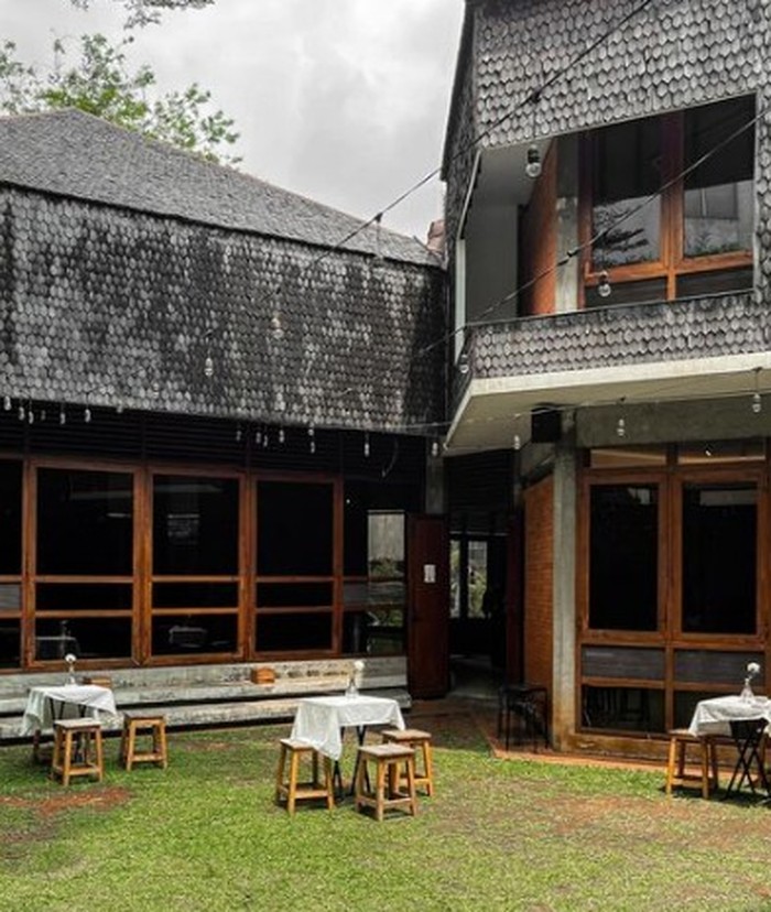 10 Kafe dan Restoran Berdesain Antik di Jakarta Ini Bikin Nostalgia!