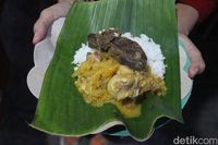 Gurih Kenyalnya Nasi Kikil di Jombang Ini Bikin Gus Dur Ketagihan