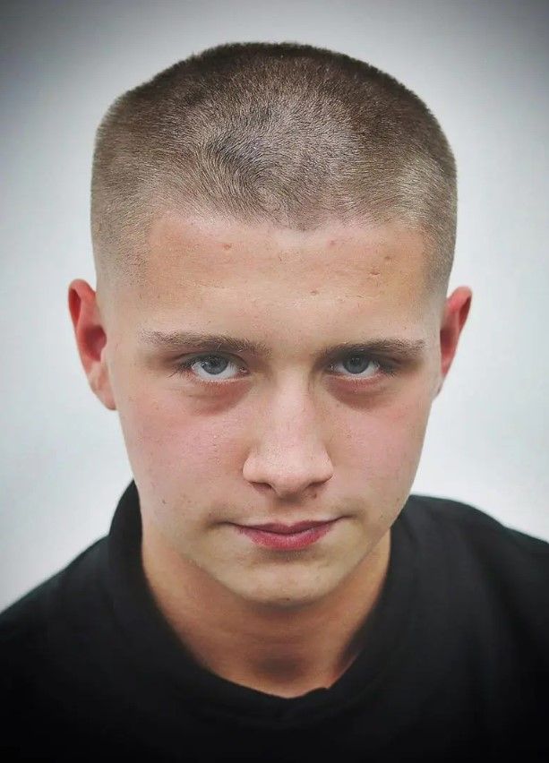 Uyanpol 15 Model Rambut Buzz Cut Buat Pria Agar Lebih Maskulin Detikcom