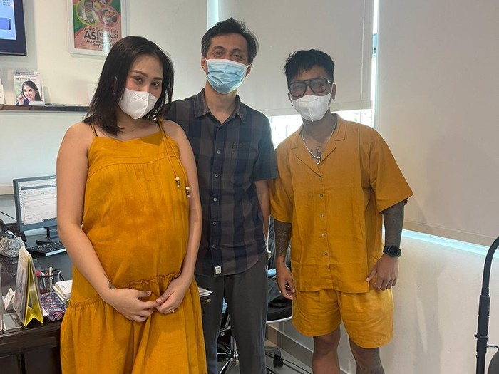 Persiapan dan Perasaan Kaisar Kumis Bakal Punya Anak Pertama Persiapan dan Perasaan Kaisar Kumis Bakal Punya Anak Pertama