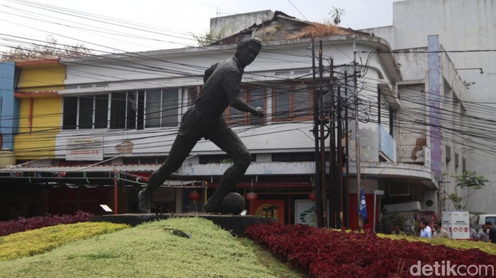'Patung Persib' yang Diselimuti Misteri