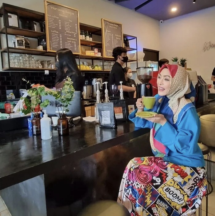 Angelina Sondakh Jago Masak, Bikin Roa Rica-rica hingga Pancake Pisang